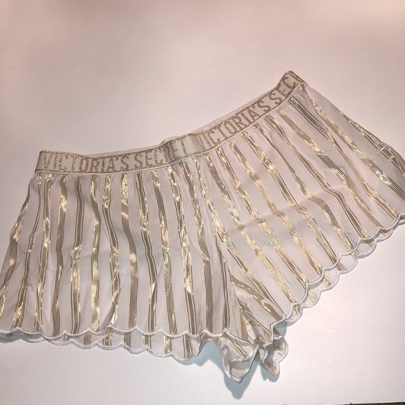 Victoria's Secret | Intimates & Sleepwear | Nwot Victorias Secret Logo ...